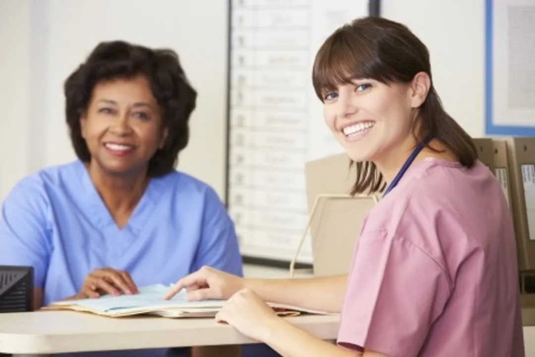 Physician Assistant vs. Nurse Practitioner: Explaining the Difference ...